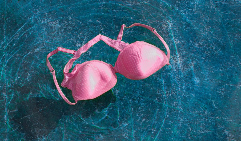 Nach Schwimmbad Rauswurf Oben Ohne In Berlin Erlaubt Mopo
