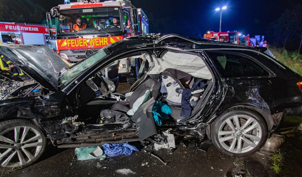 Hessen Ehepaar Stirbt Bei Unfall Auf A7 Mopo
