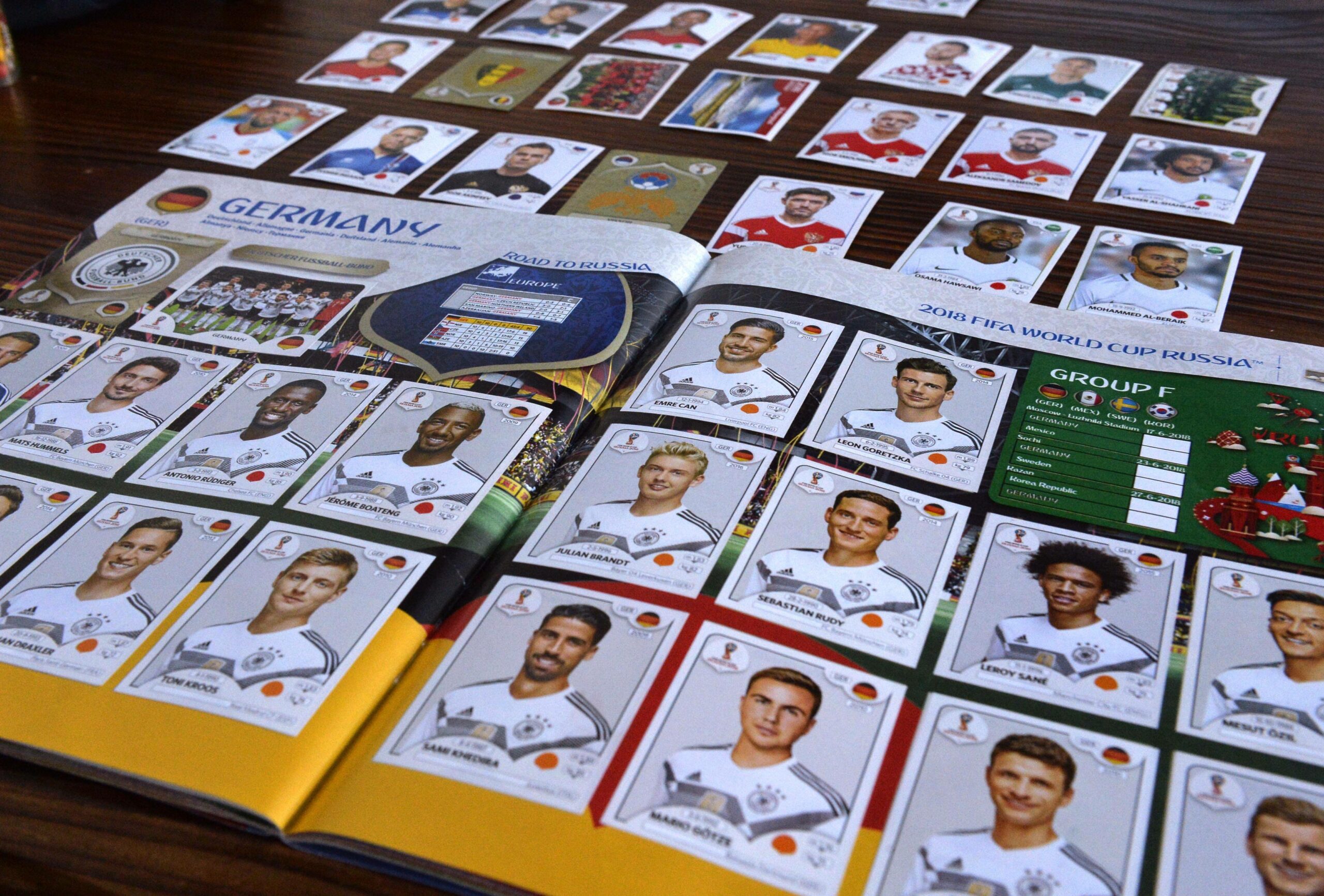 Aus für Panini-Sticker! DFB schließt Millionen-Deal mit Topps | MOPO